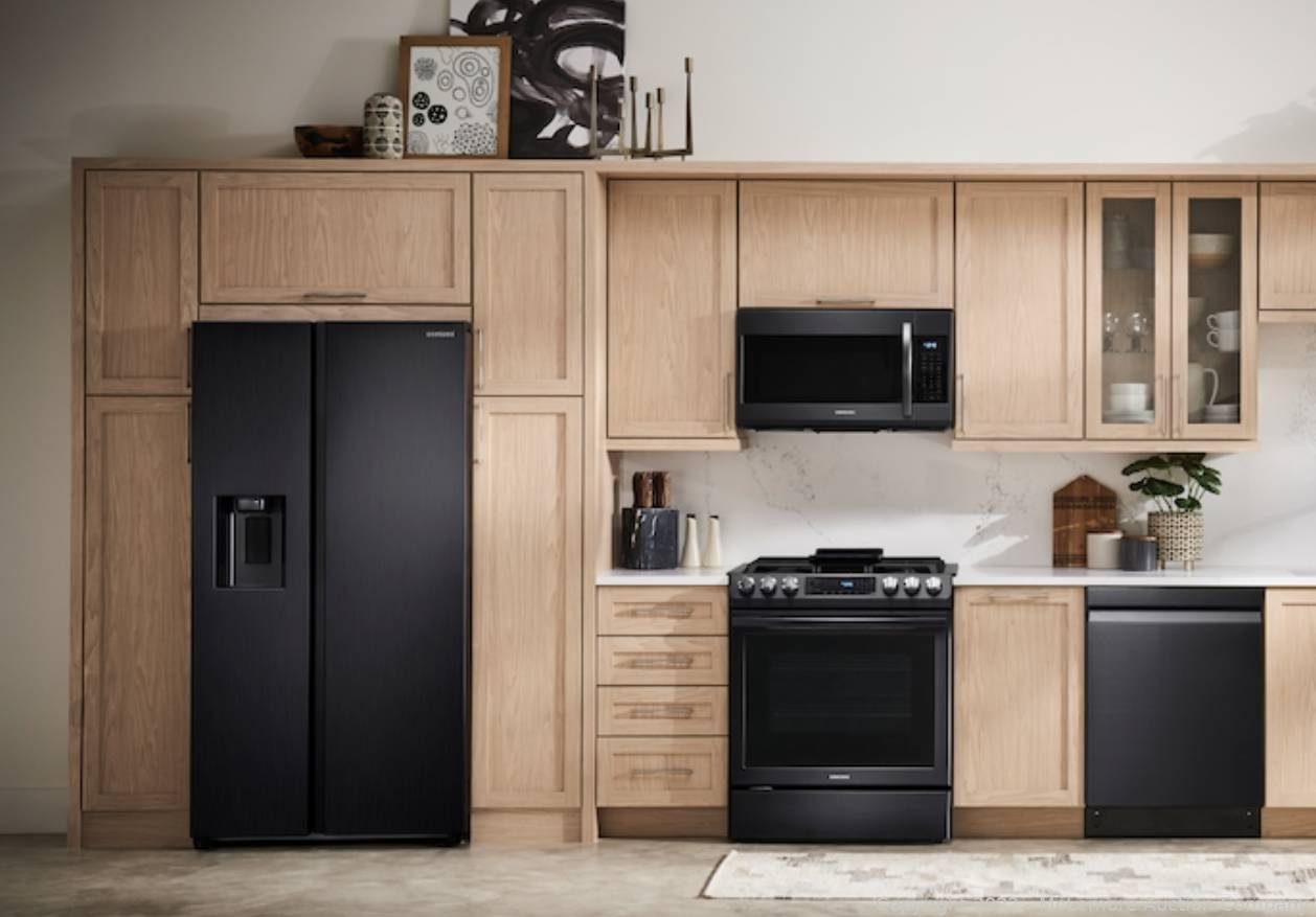 McLemore Auction Company - Auction: High End Appliances, Fixtures and ...