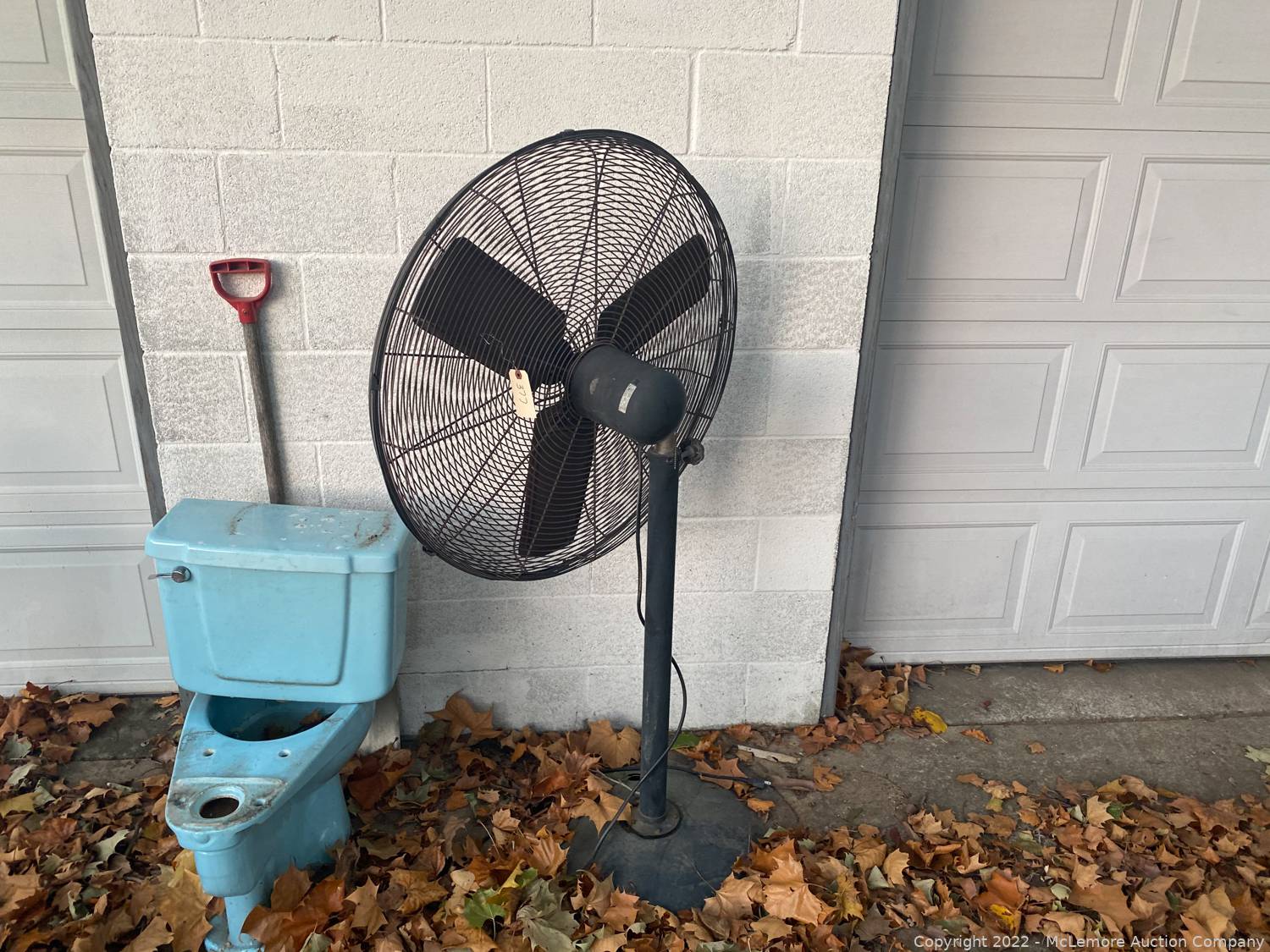 McLemore Auction Company - Auction: Vintage Kitchen Appliances, Vintage ...