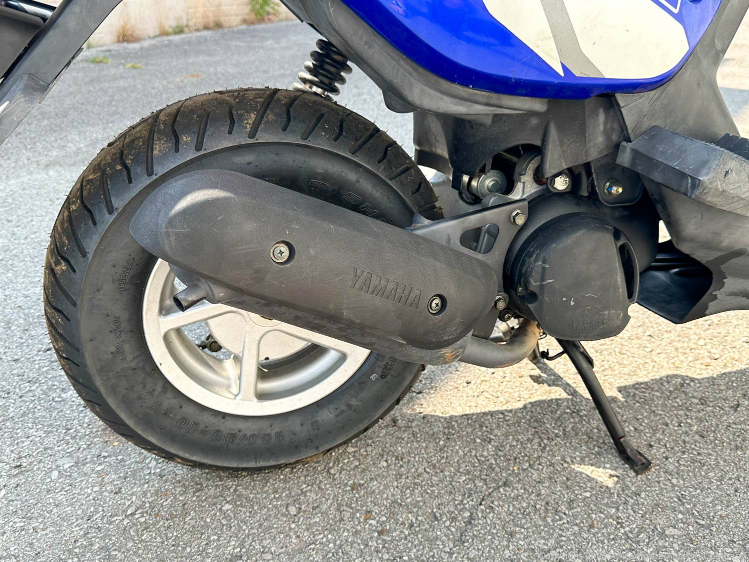 McLemore Auction Company - Auction: 2002 Yamaha Zuma 50cc Sport Scooter ...