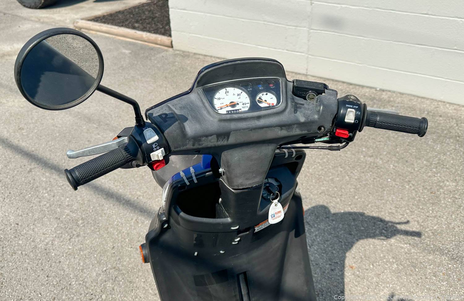 McLemore Auction Company - Auction: 2002 Yamaha Zuma 50cc Sport Scooter ...
