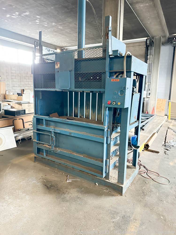 McLemore Auction Company - Auction: Moving Sale - High End Lighting ...