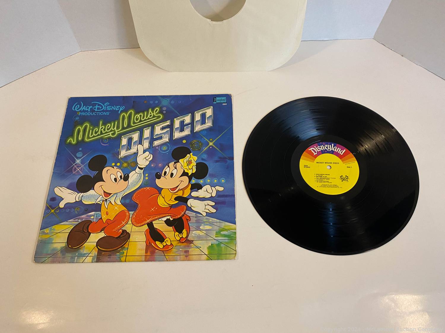 McLemore Auction Company - Auction: Timeless Tunes: Large Vintage Vinyl ...