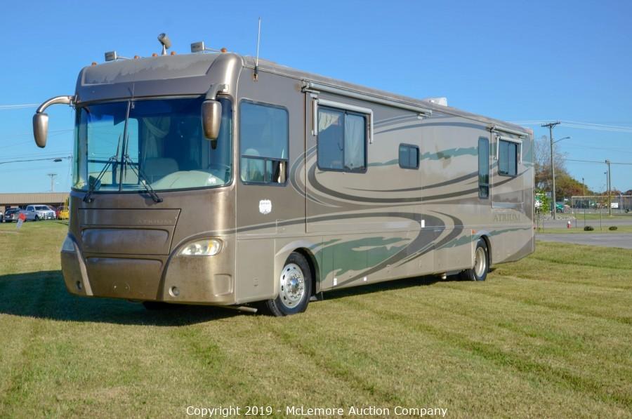 McLemore Auction Company - Auction: 2004 Gulf Stream Atrium 41' RV with ...